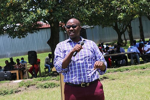 Umuyobozi w’ Umujyi wa Kigali, Bwana Pudence RUBINGISA yasuye ...